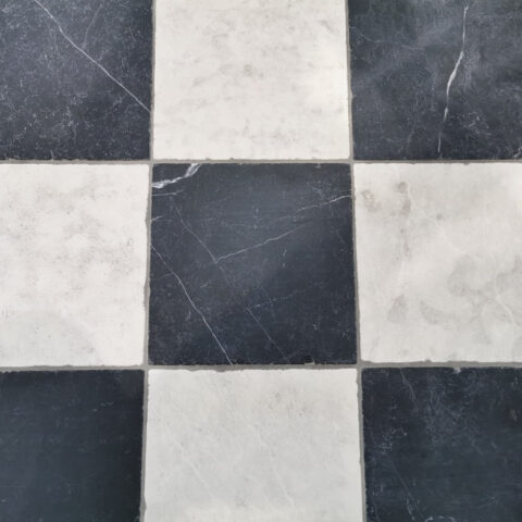 Antike Bodenplatten kaufen | DeFries | Bewährtes bewahren